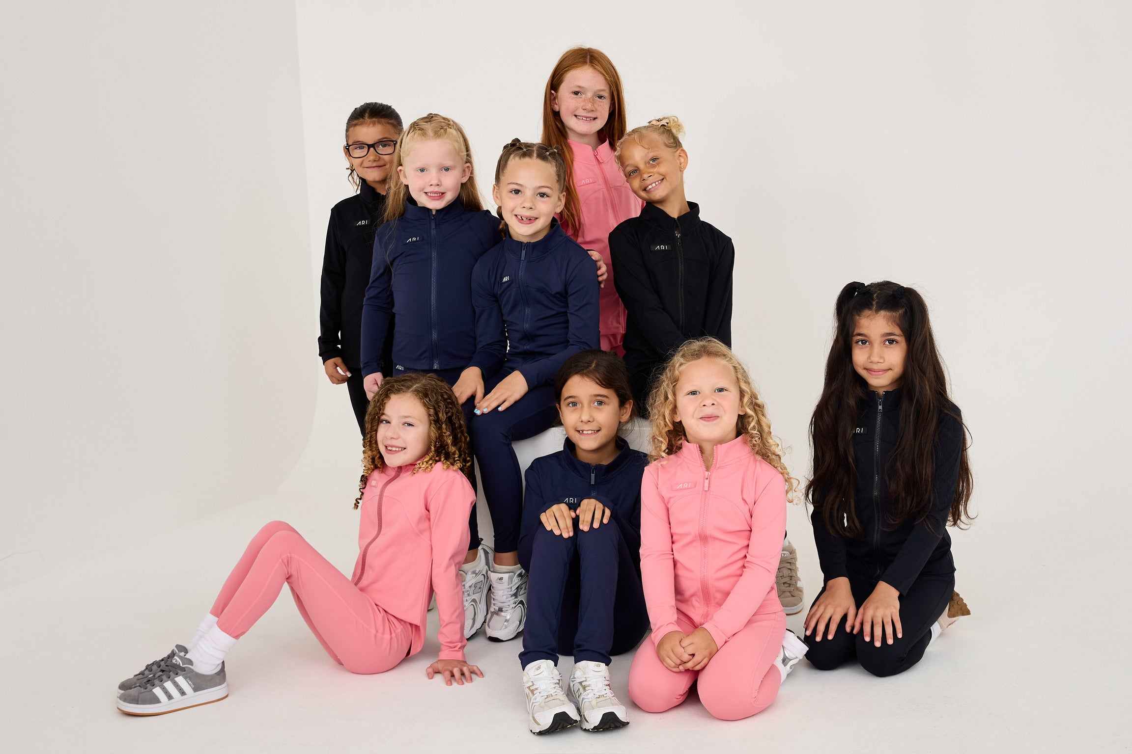 ARI - Gym Sports Bra | Gym Leggings | Zip Up Jacket | Cropped Hoodies ...