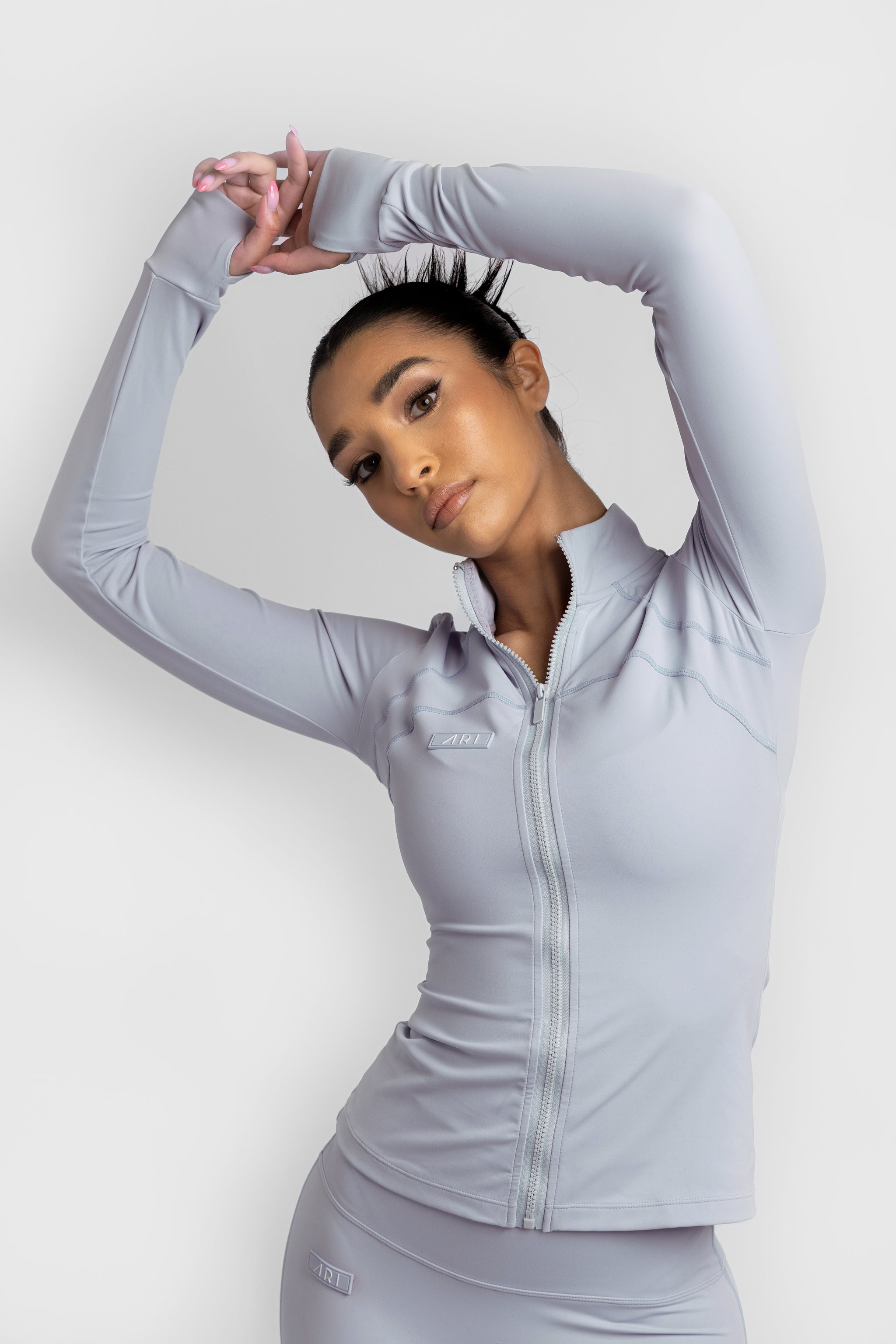 ARI - Gym Sports Bra | Gym Leggings | Zip Up Jacket | Cropped Hoodies ...